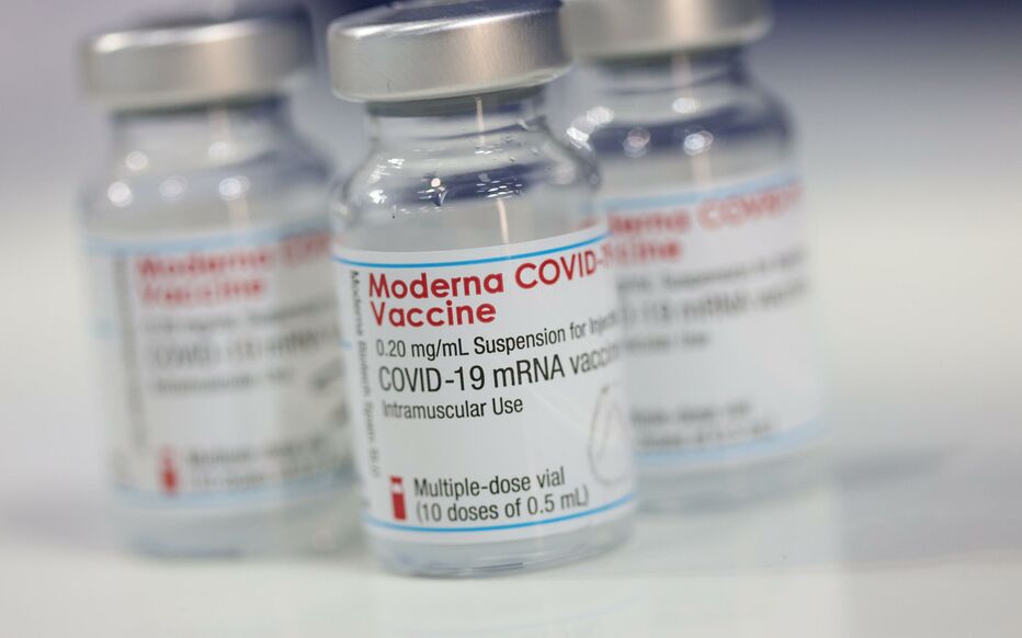FDA Authorizes 4th, 5th Booster Doses for Various Groups, Ages ...